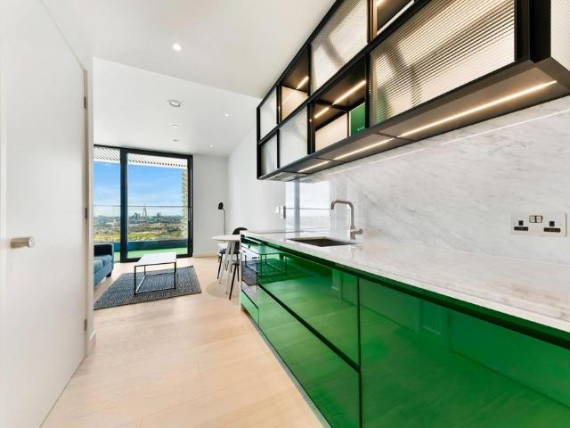 Hobart Buildiong, Wardian Studio to rent £2,548 pcm £588 pw