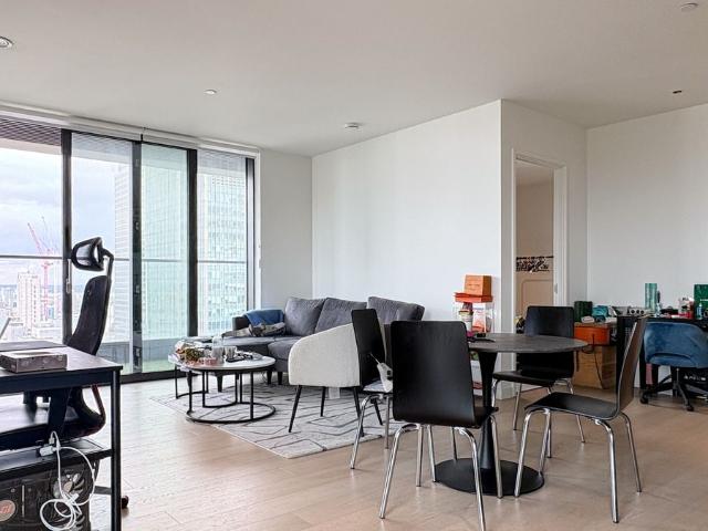 Hobart Building, 2 Wards Place, Canary Wharf E14, 2 bed flat to rent, £4,499 pcm | PrimeLocation