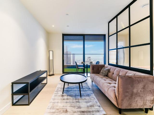 Hobart Building, Wardian, London E14, Studio to rent, £2,500 pcm | PrimeLocation