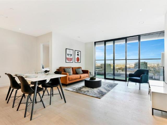 Hobart Building, Wardian, London, E14 2 bed apartment to rent £4,099 pcm £946 pw
