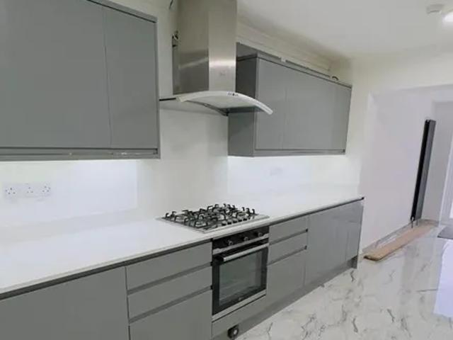 Hobart Gardens, London, CR7 8LR, United Kingdom | 5 bed townhouse for rent #133738022 | Rentberry