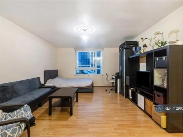 Hobart House, London, SW8 Studio to rent £2,000 pcm £462 pw