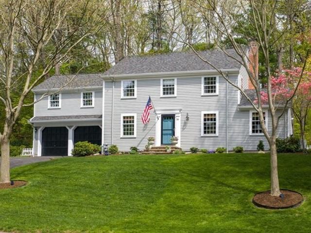 Hobart Rd, Wellesley, Home For Sale