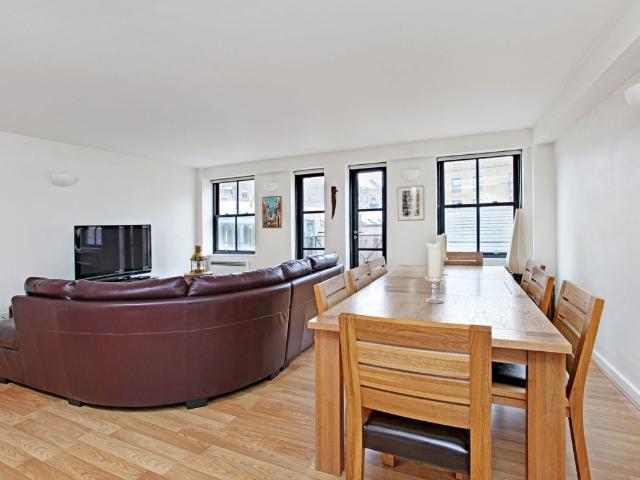 Hobbs Court, Jacob Street SE1, 2 bed flat to rent, £2,850 pcm | PrimeLocation