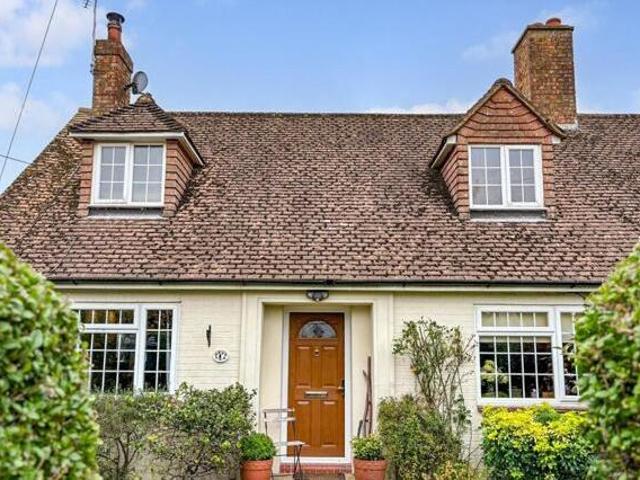 Hobbs Lane, Beckley, 3 Bedroom Semi detached