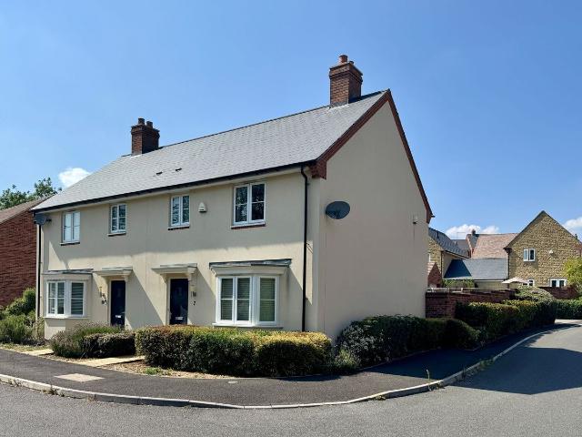 Hobbs Road, Faringdon SN7, 3 bed semi detached house to rent, £1,700 pcm | PrimeLocation