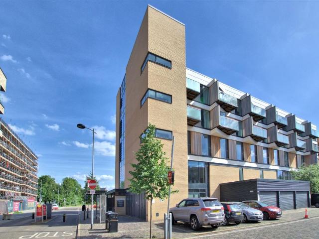 Hobson Avenue, Trumpington CB2, 1 bed flat to rent, £1,500 pcm | PrimeLocation