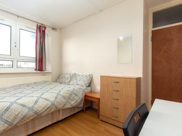 Hobsons Place, London E1, 2 bed shared accommodation to rent, £820 pcm | PrimeLocation