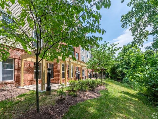 HOC at Willow Manor LLC 2 Bedroom Apartment for Rent at 601 E Randolph Rd, Colesville, MD 20904 Colesville