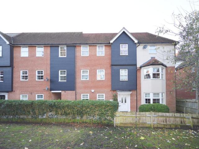 Hockerill Street, Bishops Stortford. 2 bed flat to rent £1,425 pcm £329 pw