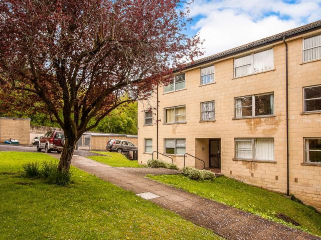 Hockley Court, Weston Park West, Bath BA1, 2 bed flat to rent, £1,300 pcm | PrimeLocation
