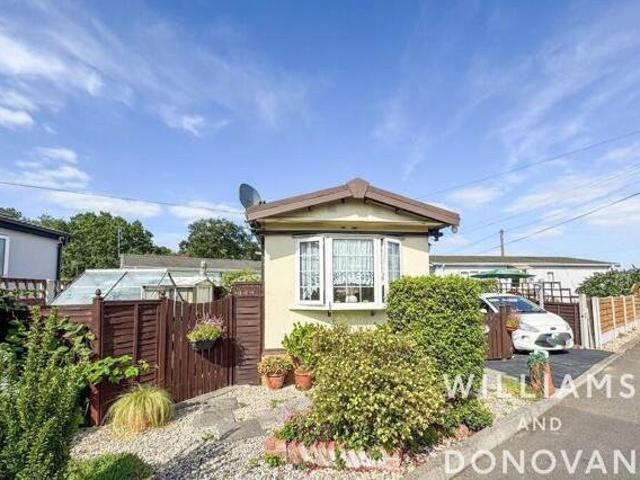 Hockley Park, Lower Road, 1 Bedroom Mobile
