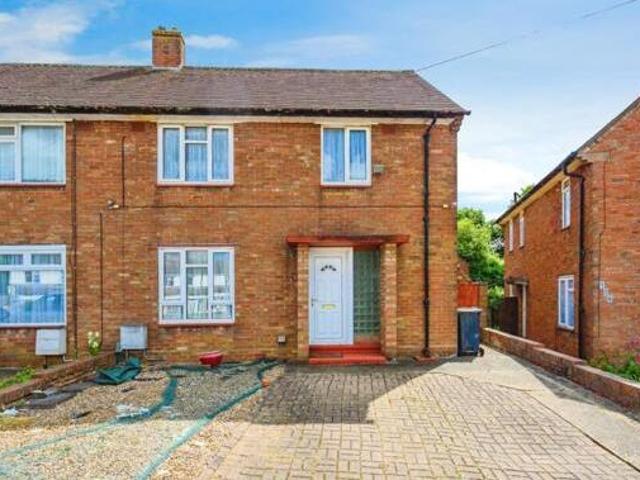 Hockwell Ring, Luton, 3 Bedroom Semi detached