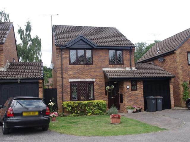 Hodder Close, Chandler's Ford, Eastleigh SO53, 3 bed detached house to rent, £1,750 pcm | PrimeLocation