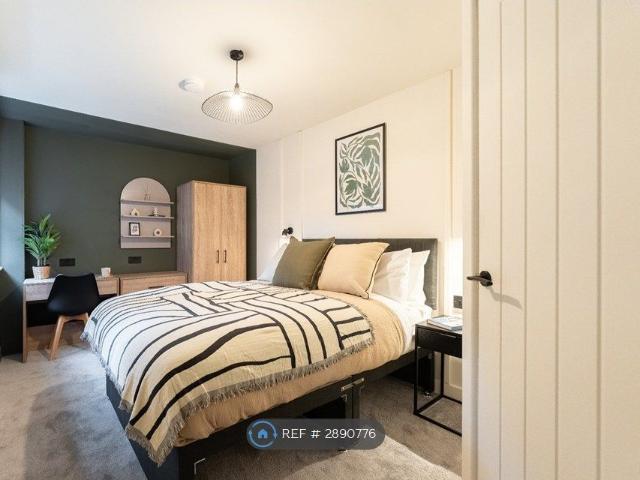 Hodge Road, Manchester M28, Room to rent, £645 pcm | PrimeLocation