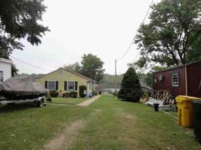 Hodges Ave