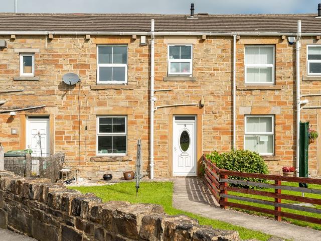 Hodgson Lane, Drighlington BD11, 2 bed terraced house to rent, £800 pcm | PrimeLocation
