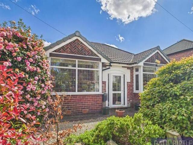 Hodnett Avenue, Flixton, 2 Bedroom Detached