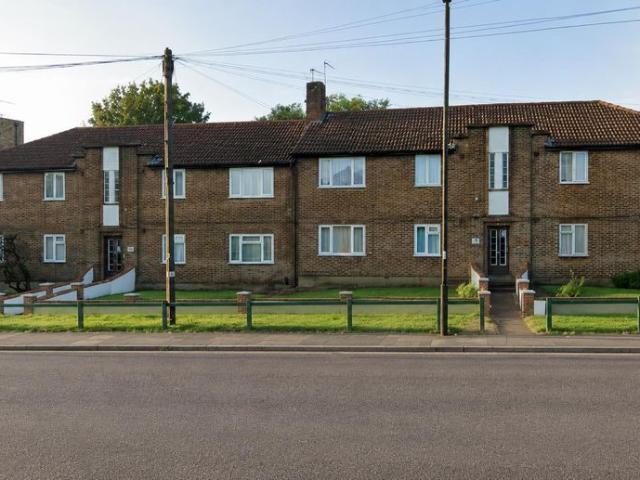 Hoe Lane, Enfield EN3, London