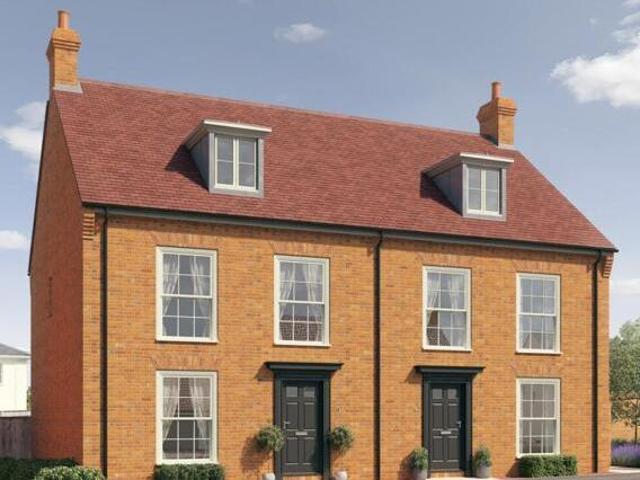 Hoe Lane, Mountbatten Park, North Baddesley, 4 Bedroom Semi detached