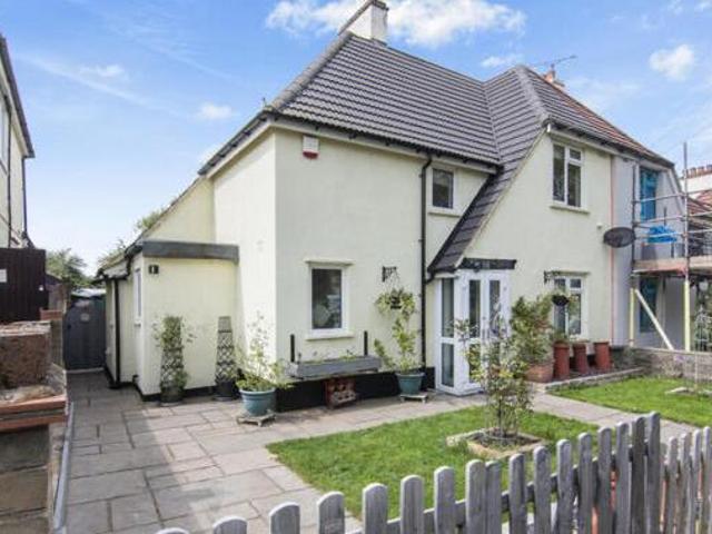 Hoe Lane, Romford, 3 Bedroom Semi detached