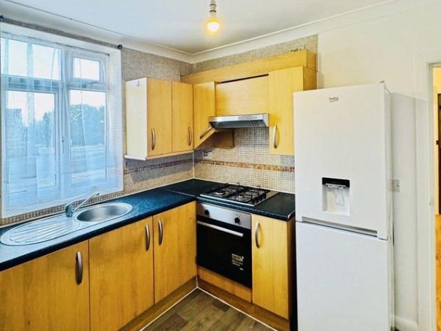 Hoe Street, London E17, 3 bed property to rent, £2,350 pcm | PrimeLocation