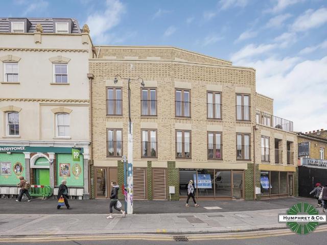 Hoe Street, London E17, 2 bed flat to rent, £1,950 pcm | PrimeLocation
