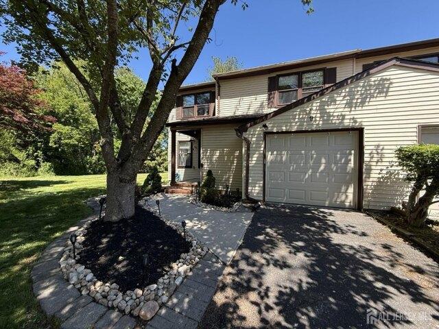 Hoffman Ct, East Brunswick, Home For Sale