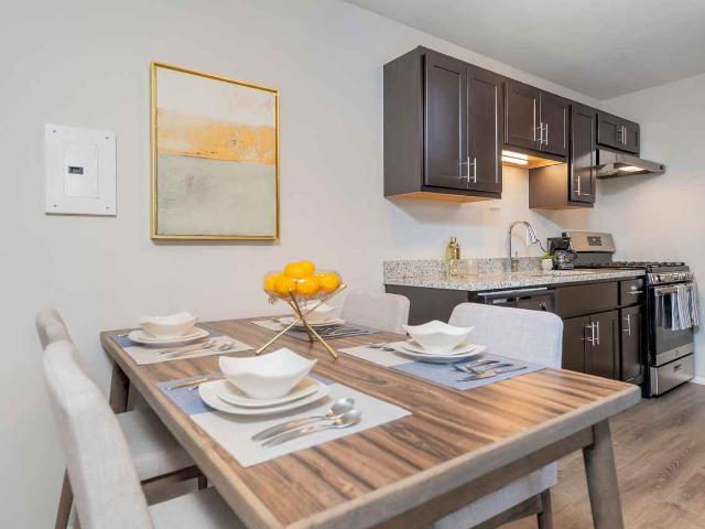 Hoffman Hills Apartments 2 Bedroom Apartment for Rent at 725 W Bode Cir, Hoffman Estates, IL 60169