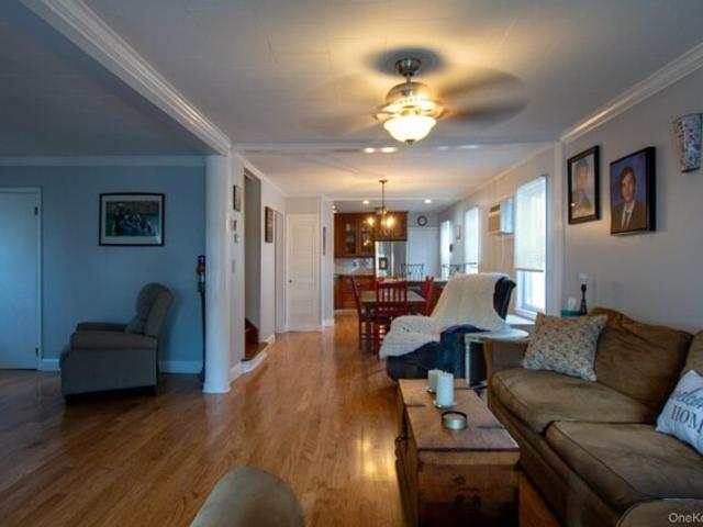 Hoffman St, Franklin Square, Home For Sale
