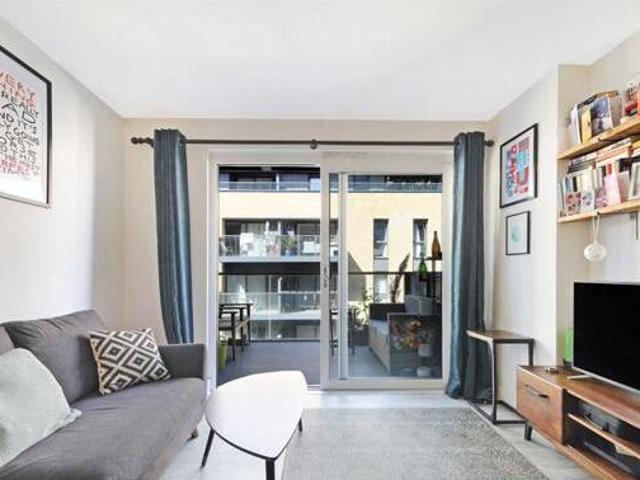 Hoffmans Road, Walthamstow, 2 Bedroom Flat
