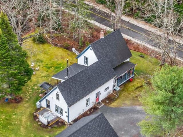 Hog Bay Rd, Franklin, Home For Sale