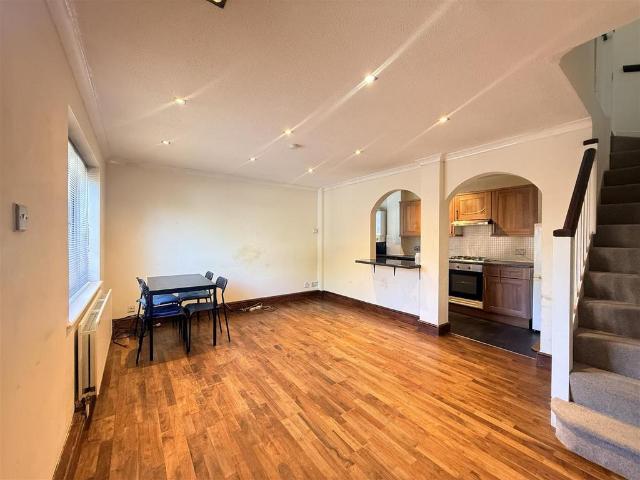 Hogarth Crescent, London 2 bed terraced house to rent £1,925 pcm £444 pw