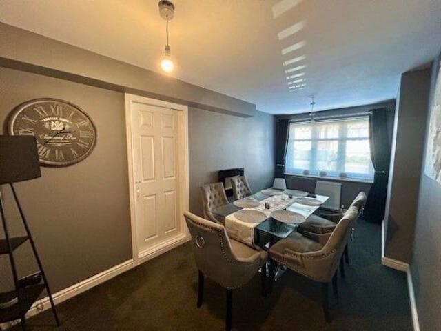 Hogarth Drive, Prenton