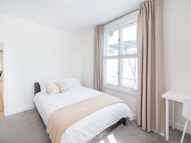 Hogarth Road, London SW5, 1 bed flat to rent, £2,340 pcm | PrimeLocation