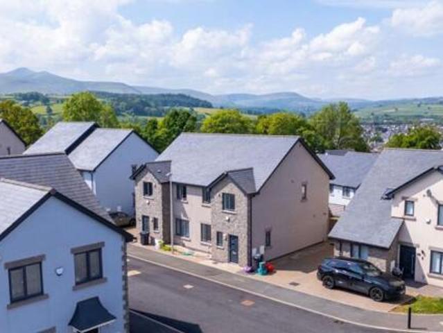 Hoggan Park, Brecon, 3 Bedroom Semi detached