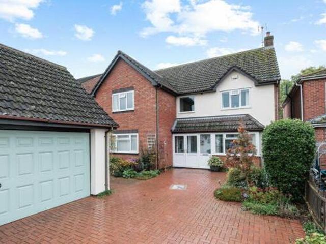 Holt Gardens, Studley, 4 Bedroom Detached