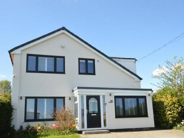 Holt Park Avenue, Leeds, 4 Bedroom Detached