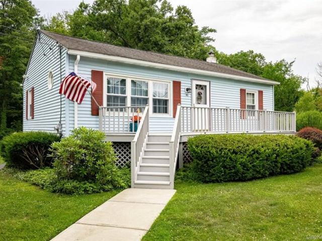 Holt Rd, Hyde Park, Home For Sale