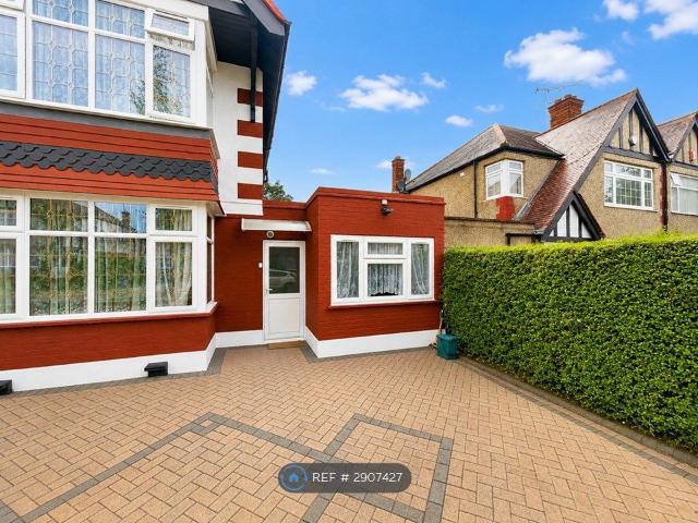 Holt Road, Wembley HA0, 2 bed flat to rent, £2,150 pcm | PrimeLocation
