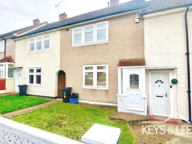 Holt Way, Chigwell IG7, 2 bed terraced house to rent, £1,600 pcm | PrimeLocation