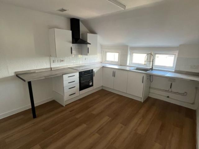 Holton Road, Barry, Vale Of Glamorgan CF63, 4 bed flat to rent, £1,100 pcm | PrimeLocation