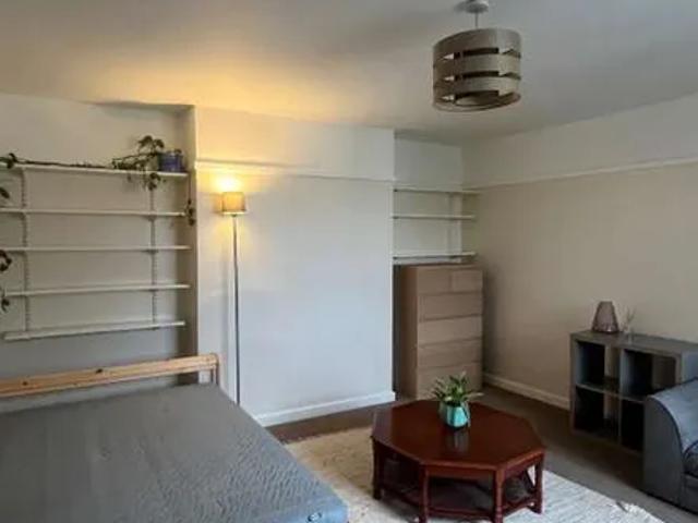 Holy Trinity Church of England Primary School, Dartmouth Road, Upper Sydenham, London, SE23 3HZ, United Kingdom | Room for rent #166106206 | Rentberry