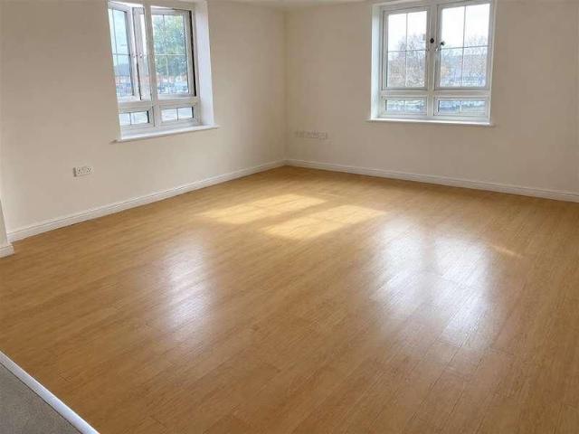 Holyhead Mews, Cippenham, SL1