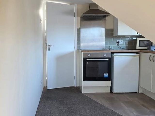 Holyhead Road, Coventry CV1, Studio to rent, £545 pcm | PrimeLocation