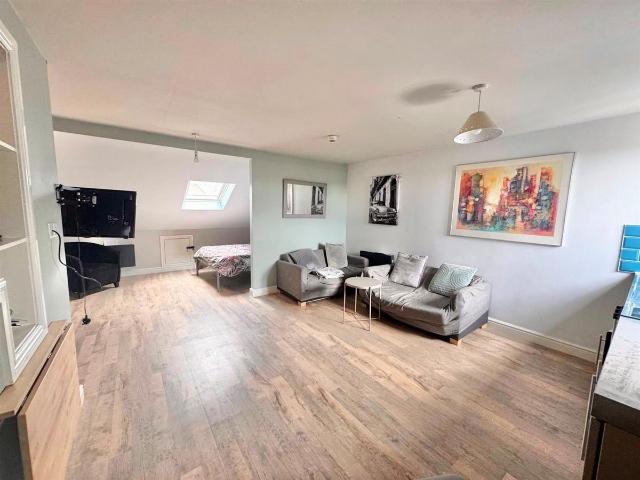 Holyhead Road, Coventry CV1, Studio to rent, £825 pcm | PrimeLocation
