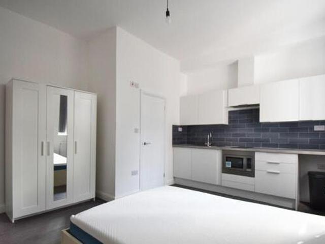 Holyhead Road, Coventry, Studio Flat For