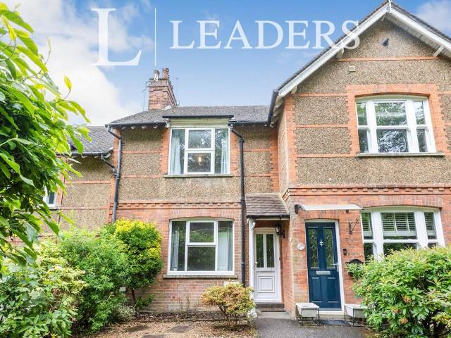 Holyoake Terrace, TN13 3 bed terraced house to rent £2,350 pcm £542 pw