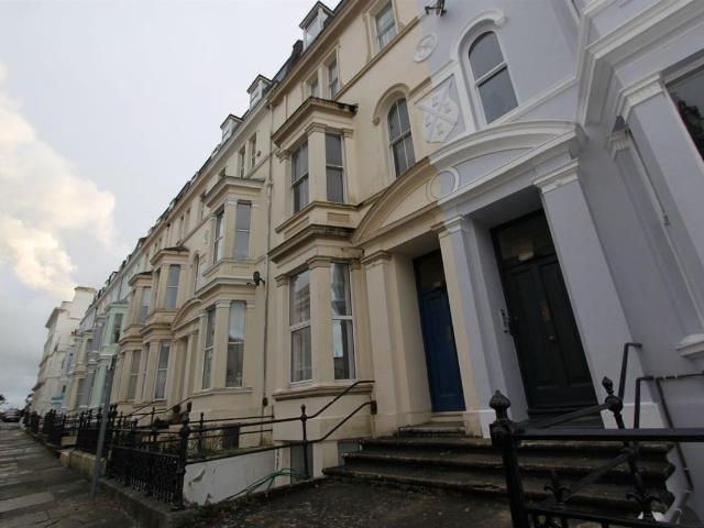 Holyrood Place, The Hoe, Plymouth, Devon PL1, 1 bed flat to rent, £950 pcm | PrimeLocation