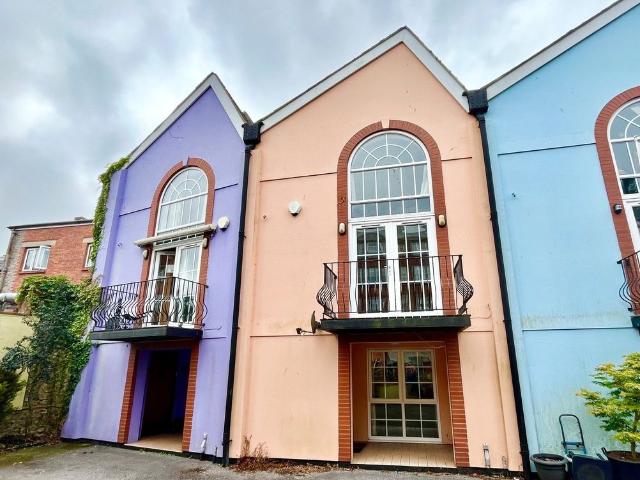 Holyrood Street, Chard, Somerset TA20, 3 bed terraced house to rent, £1,000 pcm | PrimeLocation